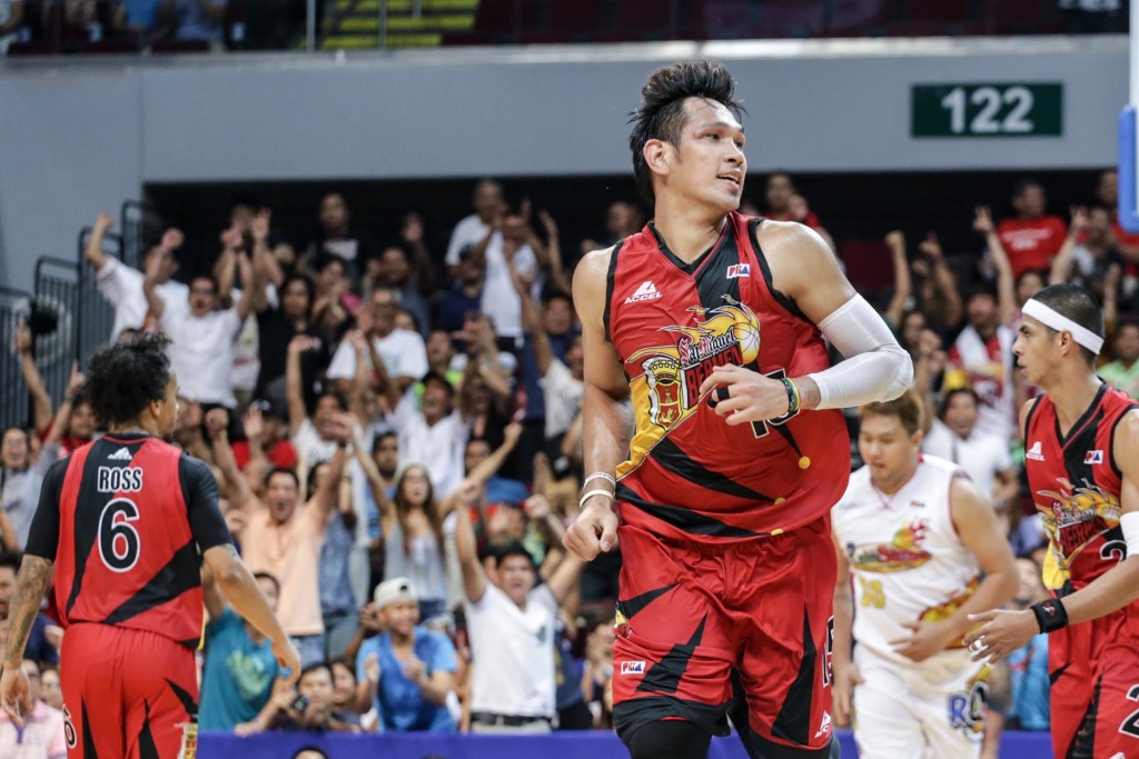 June Mar Fajardo nakuha ang ika-4 diretsong PBA MVP award | Bandera