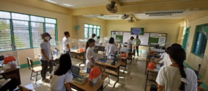 DepEd pinapayagan ang mga eskwelahan na magsuspinde ng klase dahil sa init | Bandera