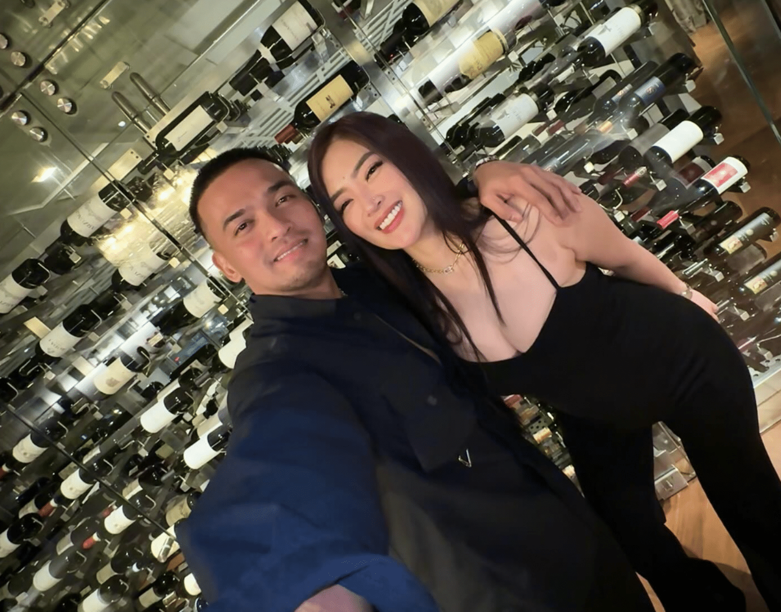 Jam Ignacio todo suyo kay Jellie Aw: ‘Nagmamakaawa ako sa'yo...'