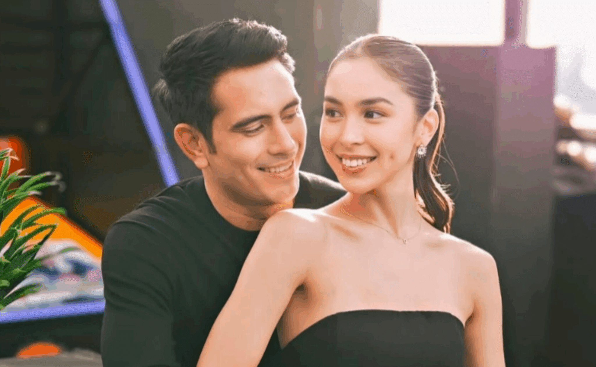 Gerald Anderson, Julia Barretto hiwalay na nga ba?