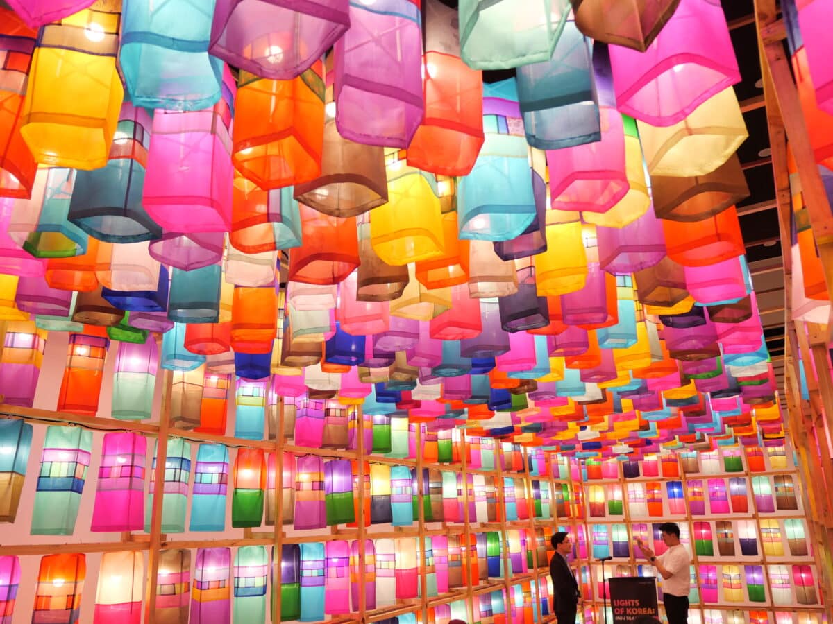 KCC IG-worthy ang bagong exhibit tampok ang Jinju Silk Lanterns