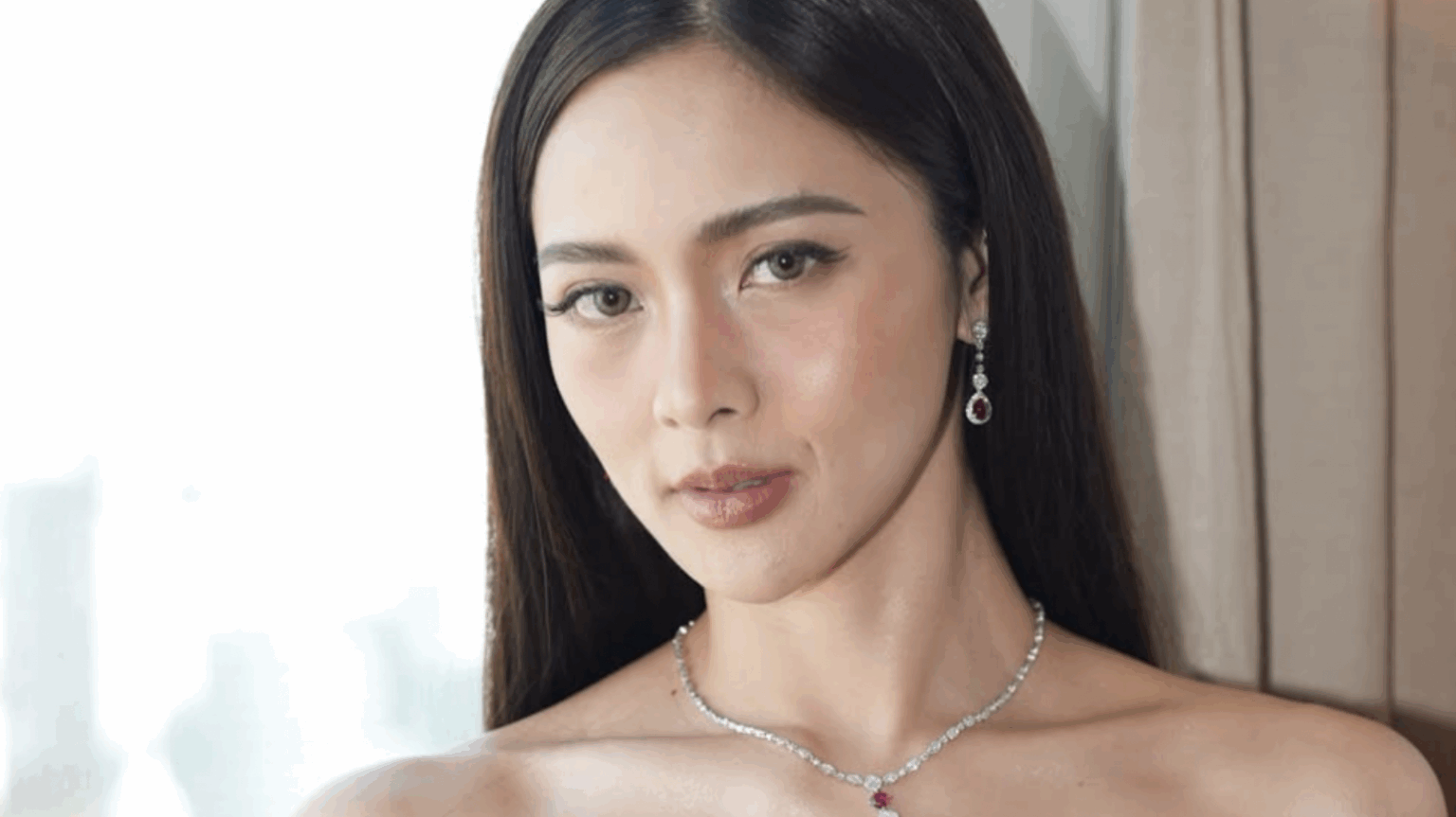 Kim Chiu kinabahan sa 11A seat, Mindanao flight nagka-aberya