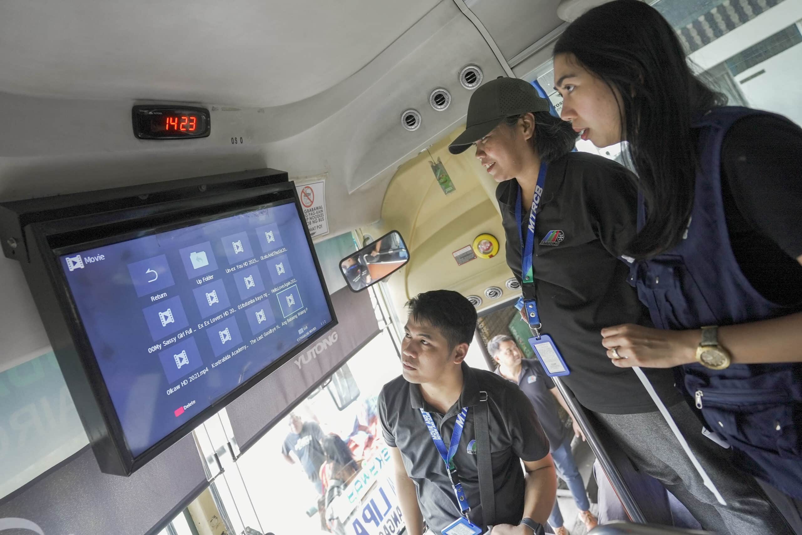 MTRCB ipinatawag ang Viva dahil sa nagmurang content creator